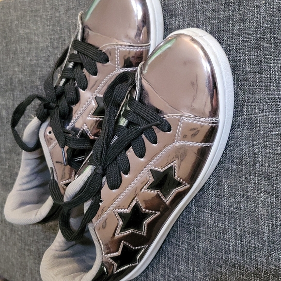 Charles Albert | Shoes | Charles Albert Sneakers Size 8 | Poshmark